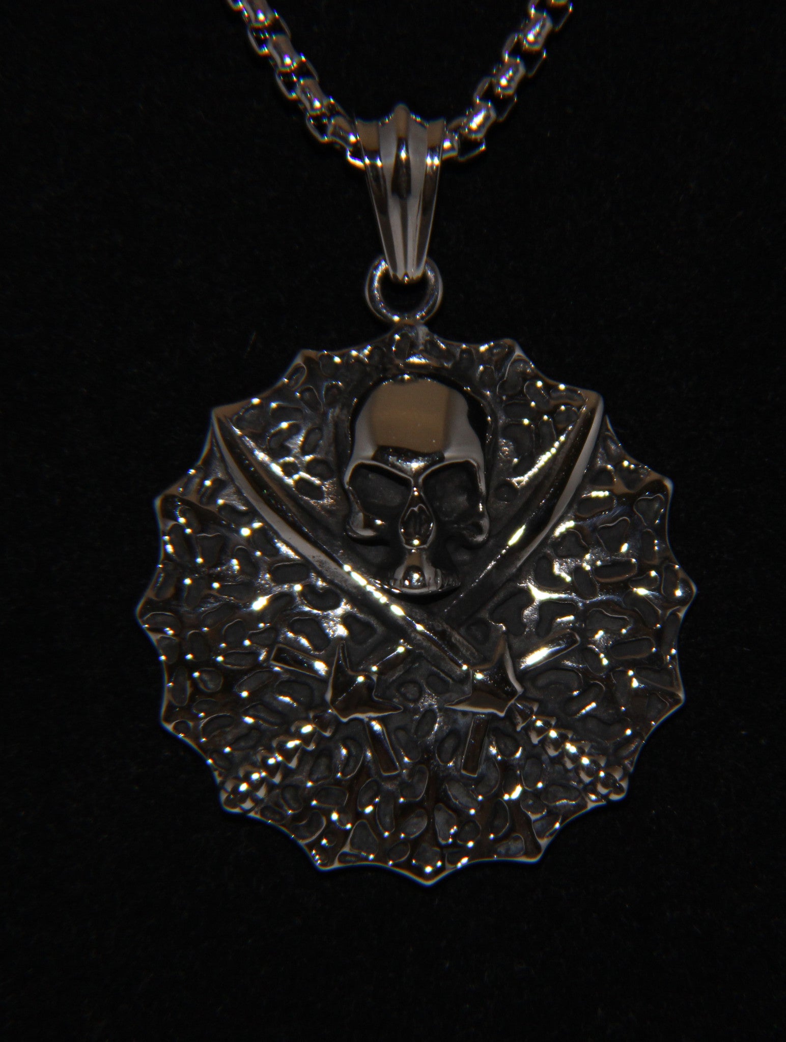 Stainless Steel Skull Shield Pendant - UDINC0468 – Until Death, Inc.